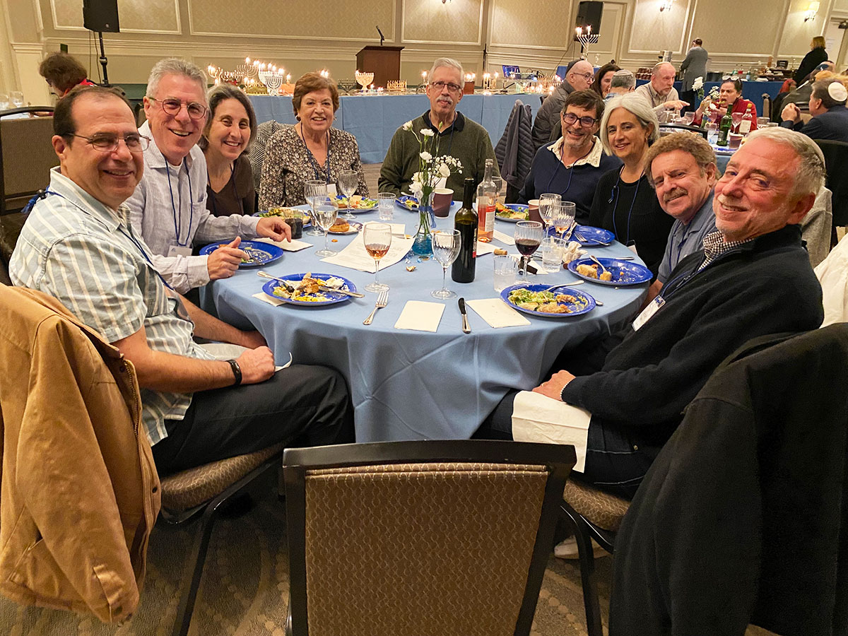 Community Shabbat Dinners | Temple Beth Am - Los Angeles Conservative ...